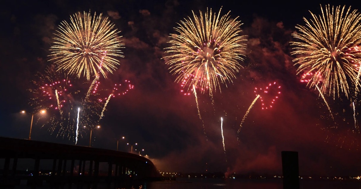 Private 4th of July Fireworks Cruise in Anna Maria Island & Bradenton ...
